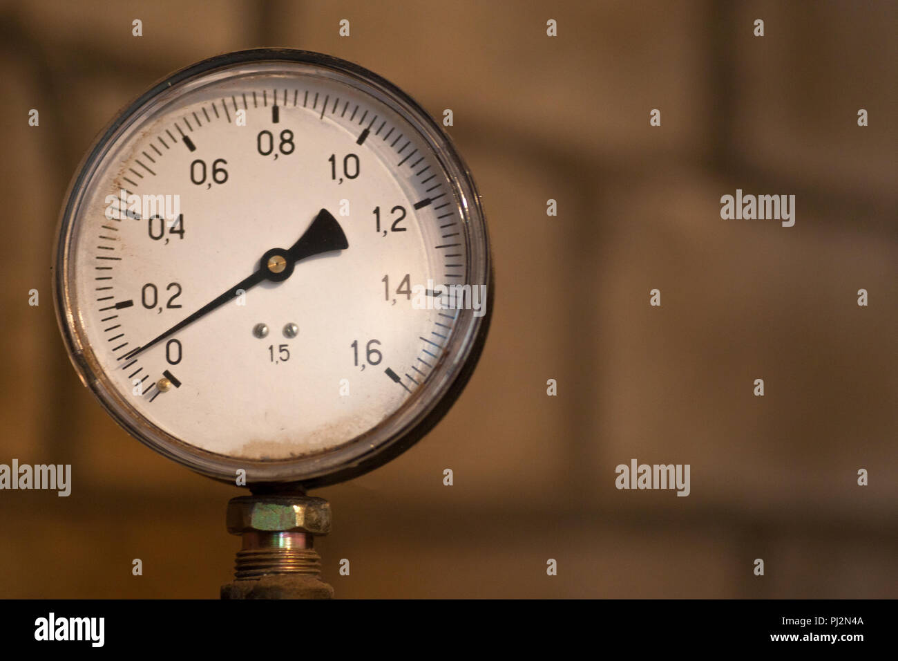 Pressure manometer hi-res stock photography and images - Alamy