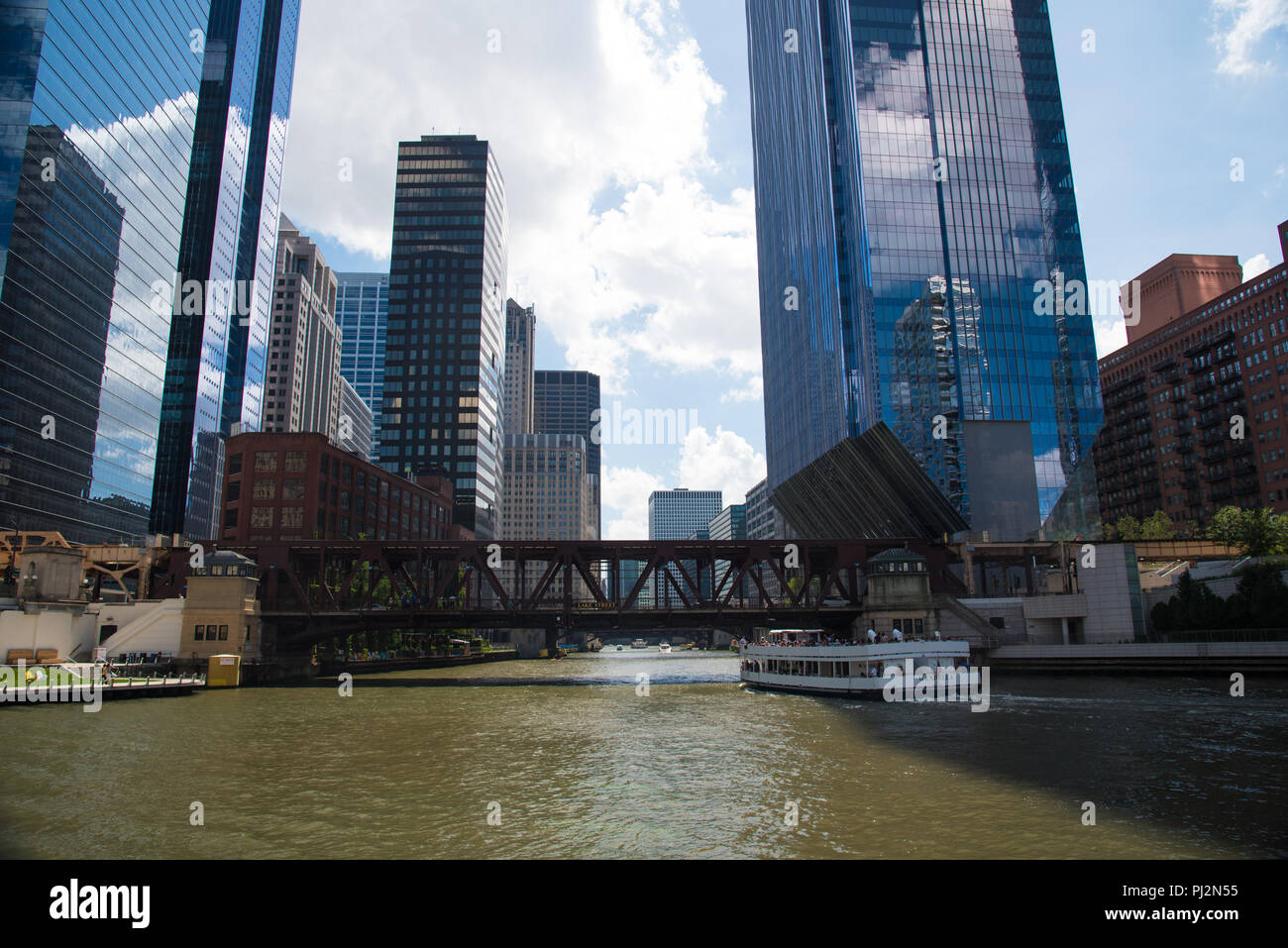 Aerial Chicago bay buildings bridge Stock Photo - Alamy
