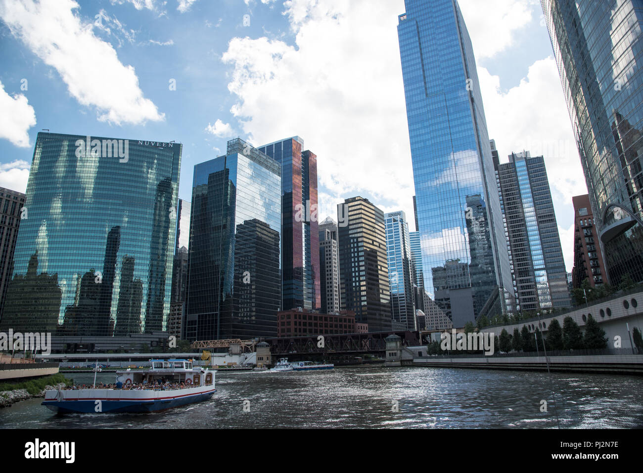 Aerial Chicago bay buildings bridge Stock Photo - Alamy