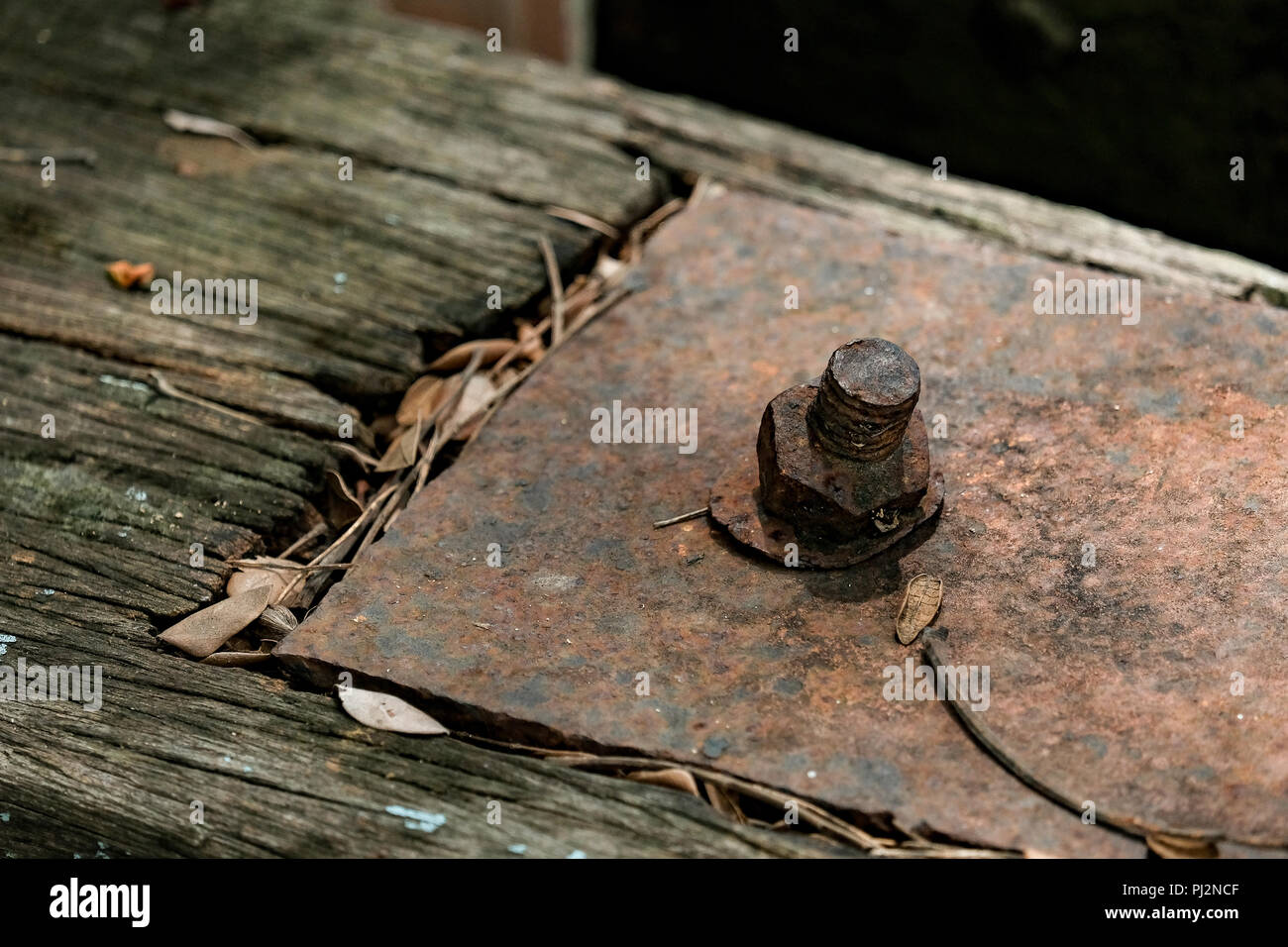 Rusty wood with bolts Stock Photo - Alamy