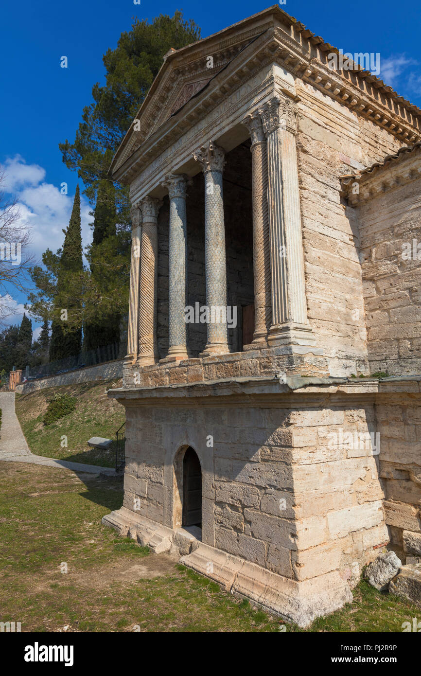 Temple of Clitumnus, Tempietto del Clitunno, Campello sul Clitunno ...
