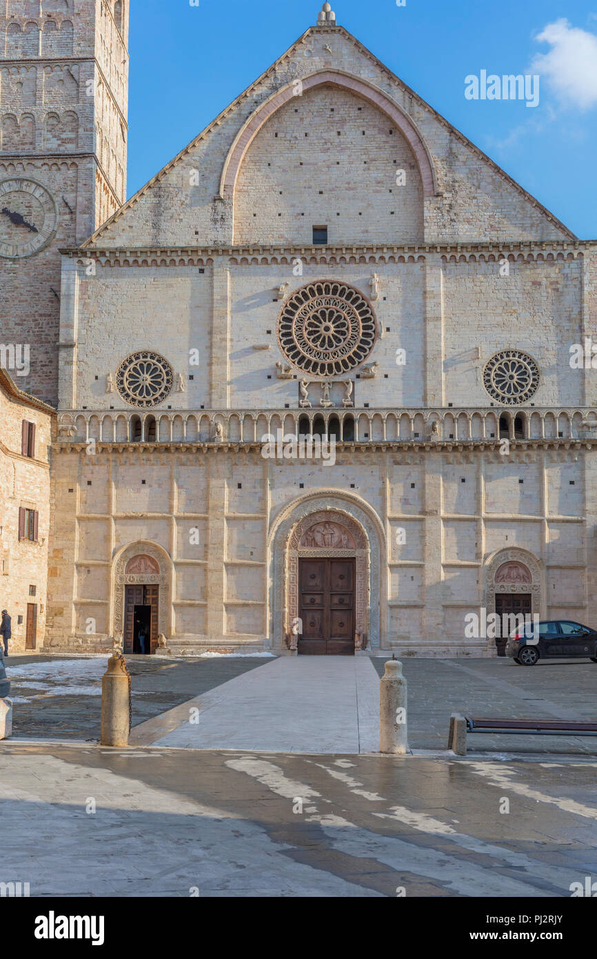 Assisi Cathedral, Cattedrale di San Rufino di Assisi, Assisi, Perugia ...