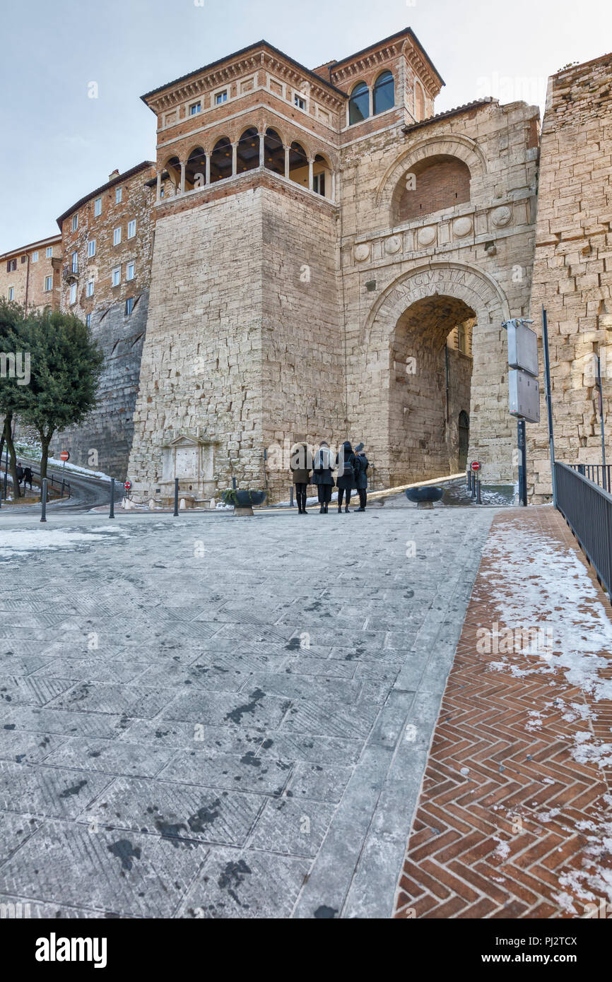 Etruscan Arch, Porta Augusta, Perugia, Umbria, Italy Stock Photo - Alamy