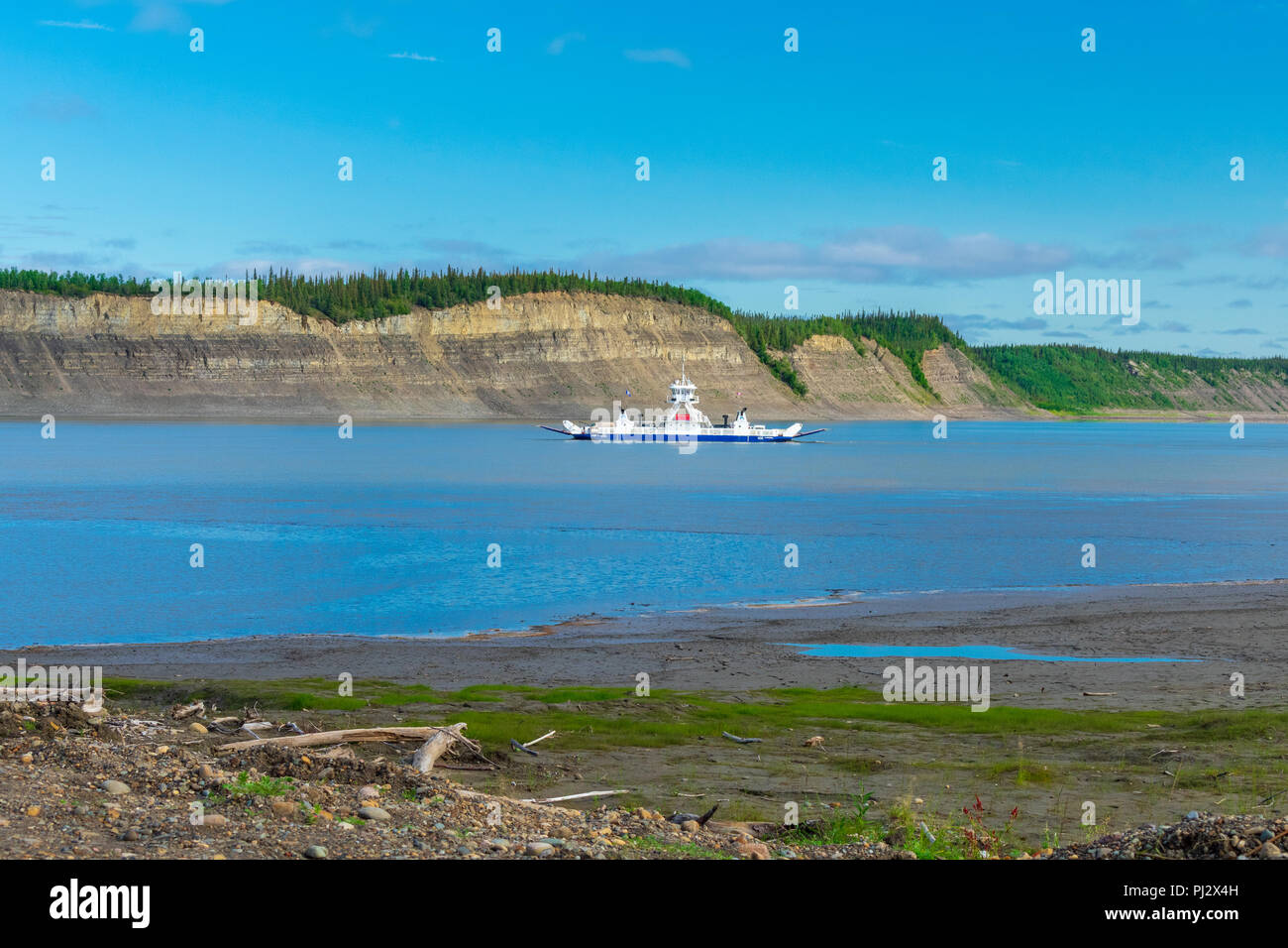 The Mackenzie River Ferry Stock Photo - Alamy