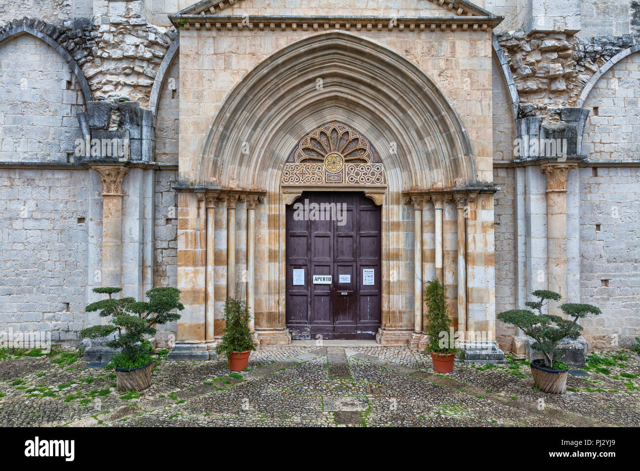 Fossanova facade hi-res stock photography and images - Alamy