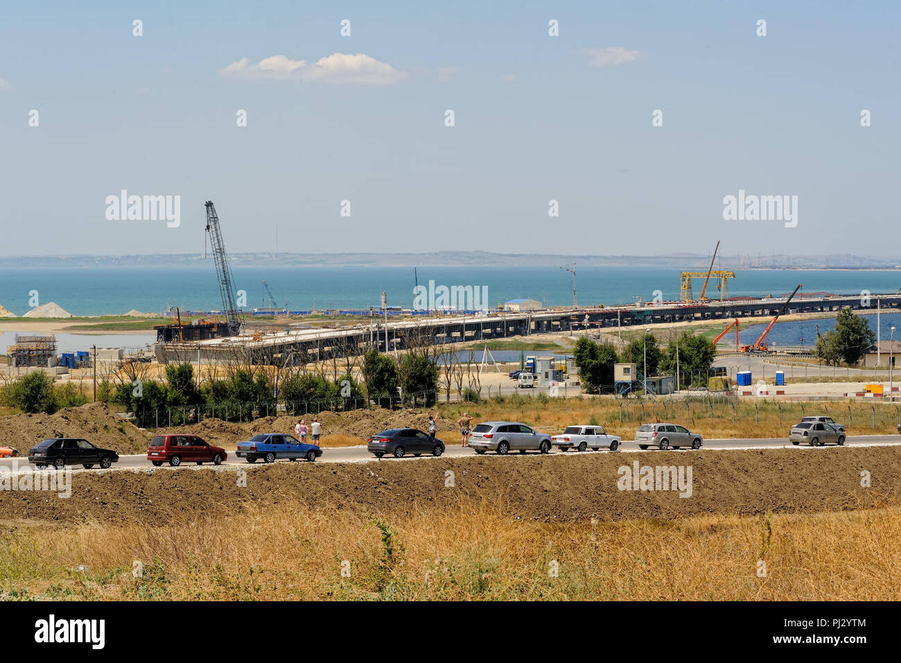 Kerch strait bridge construction hi-res stock photography and images ...