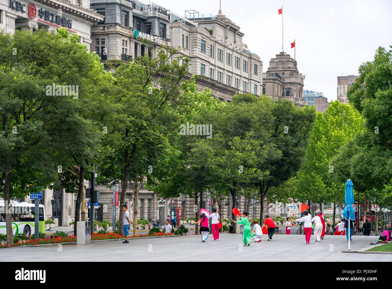 Asian women exercise hi-res stock photography and images - Alamy