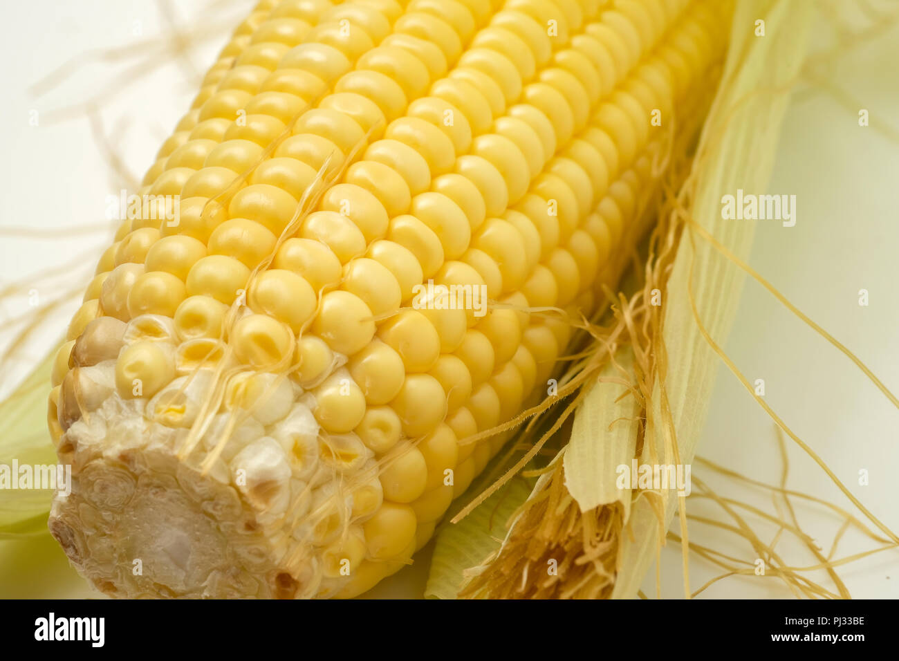 Broken corn kernels hi-res stock photography and images - Alamy