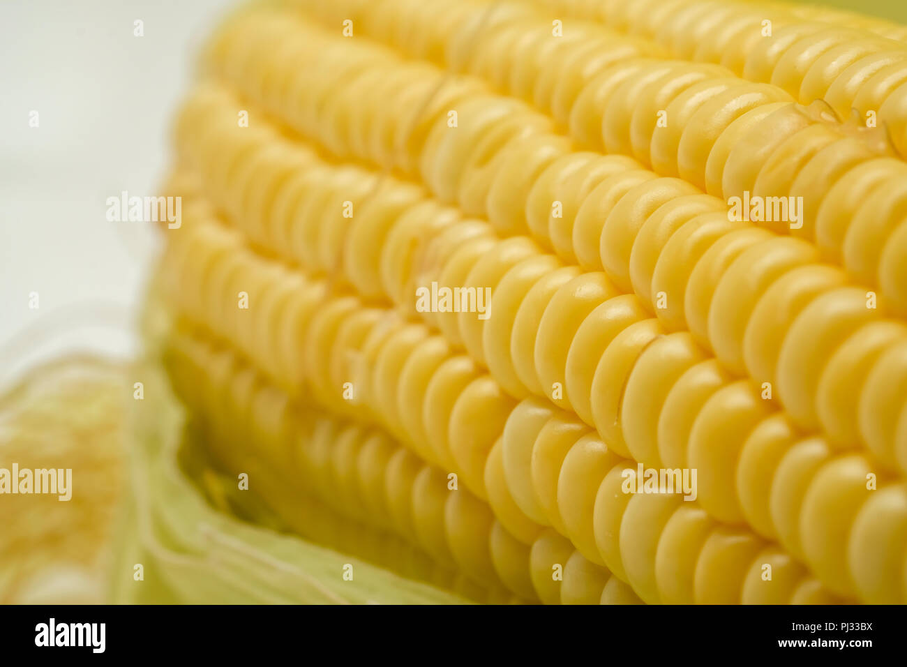 Broken corn kernels hi-res stock photography and images - Alamy