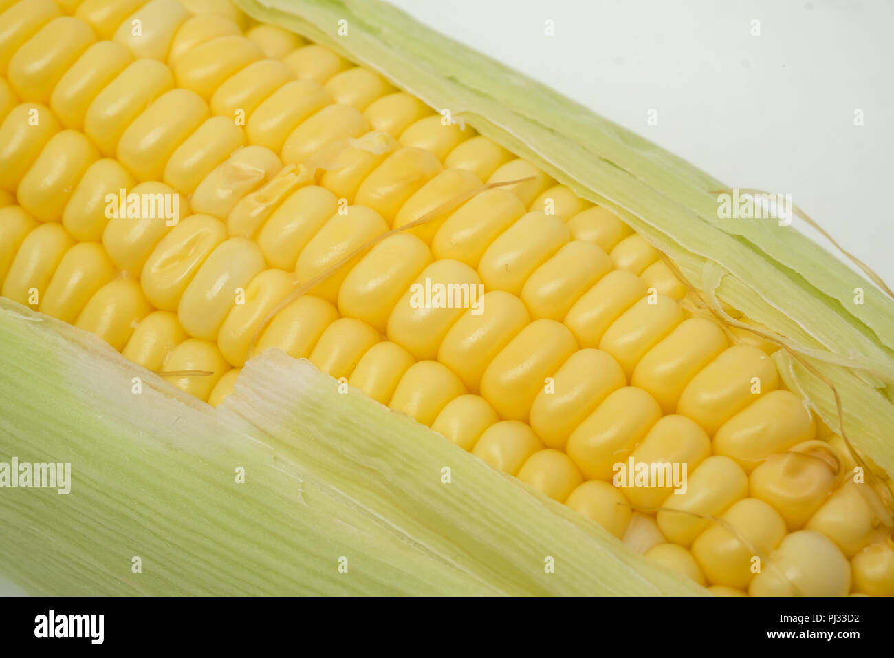 Broken corn kernels hi-res stock photography and images - Alamy