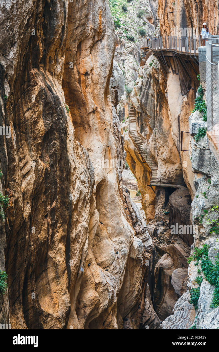 World's most dangerous footpath hi-res stock photography and images - Alamy