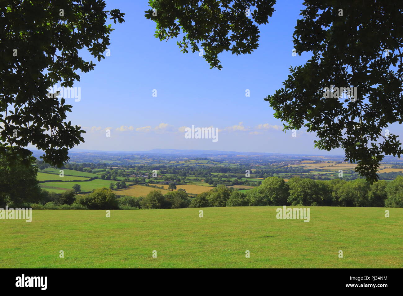 Somerset valley hi-res stock photography and images - Alamy