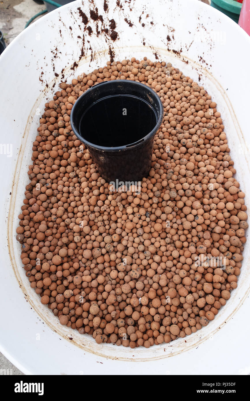 Pebbles construction hi-res stock photography and images - Alamy