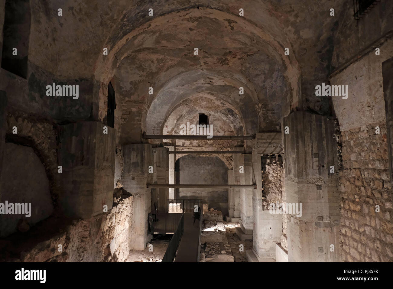 Israel prison 6th century hi-res stock photography and images - Alamy