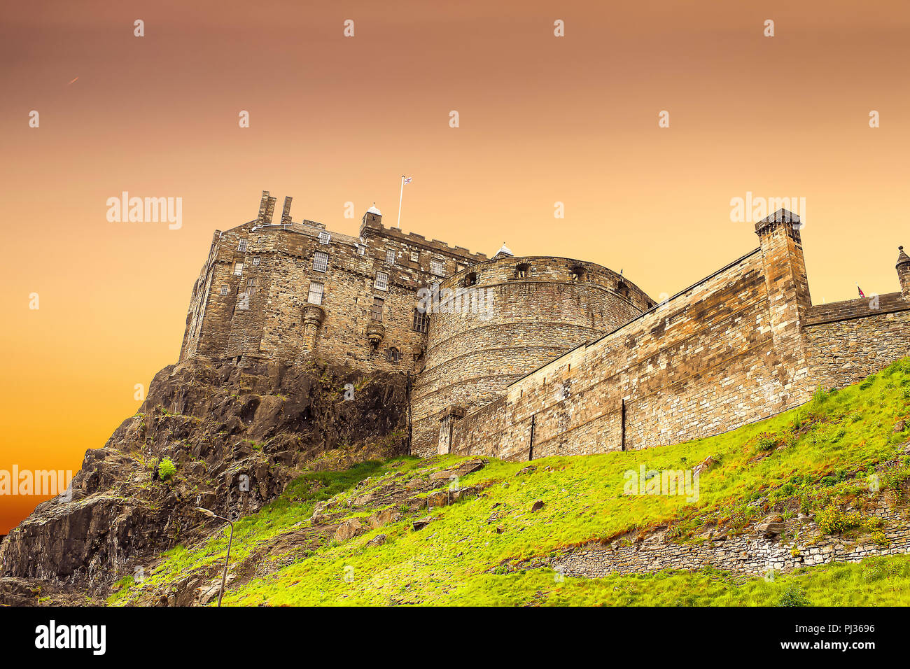 Edinburgh castle tour guide hi-res stock photography and images - Alamy