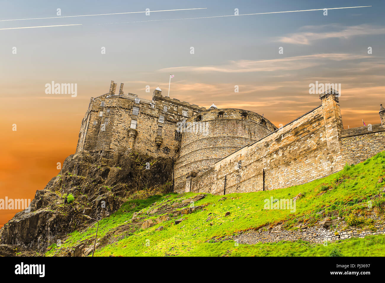 Edinburgh castle tour guide hi-res stock photography and images - Alamy