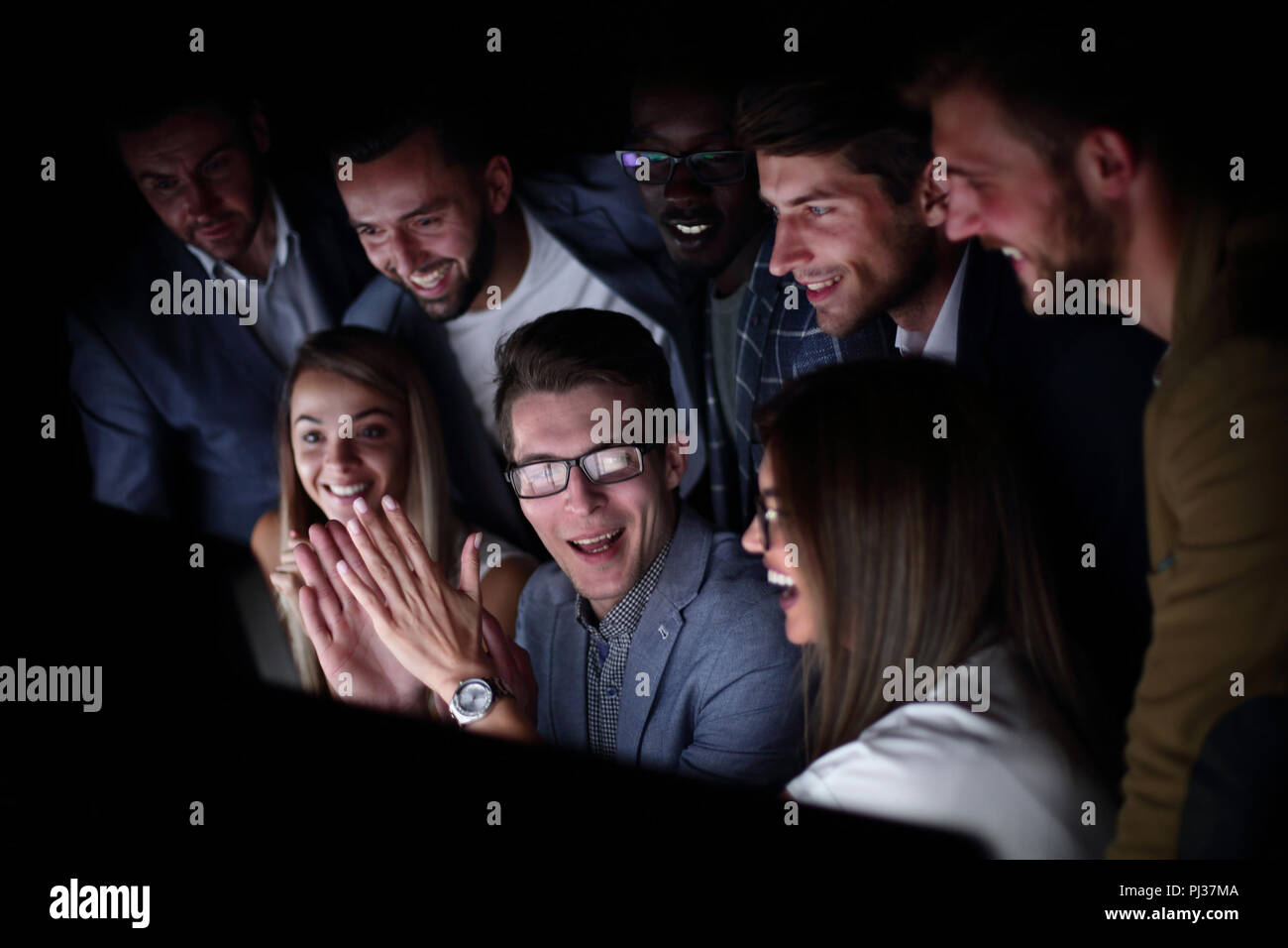 close up.the business team starts a new commercial project Stock Photo ...