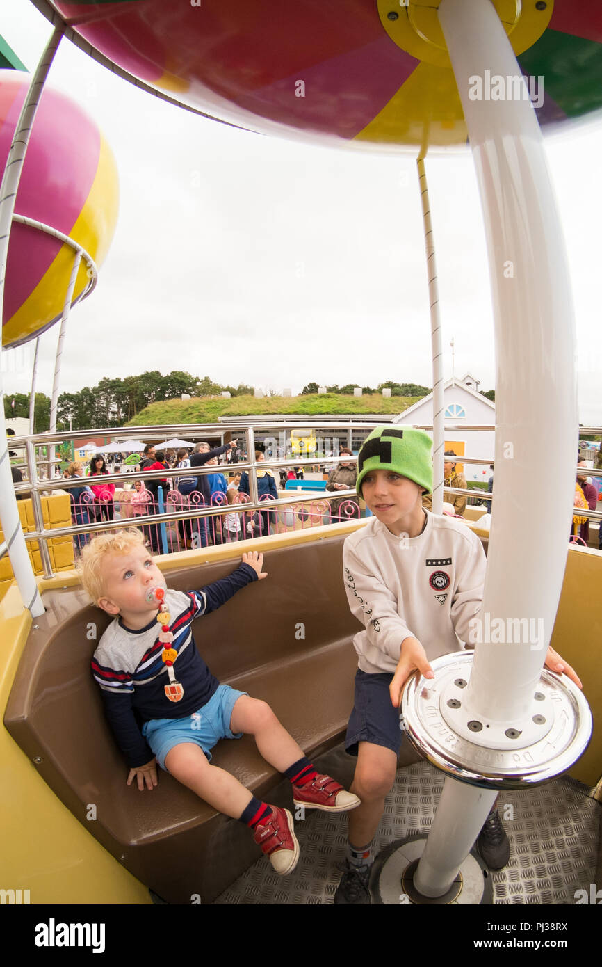 Peppa Pig's big balloon ride, Peppa pig world, Paultons Park , Romsey ...