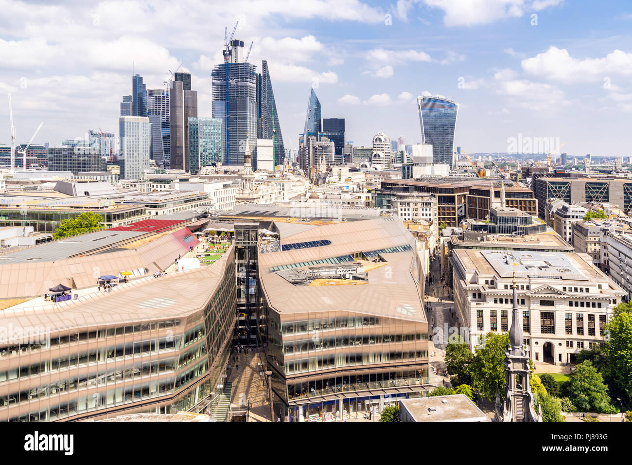 London downtown cityscape skylines building in London England UK Stock ...