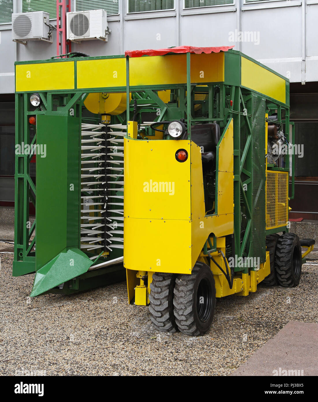 Raspberry and blackberry harvesting equipment for modern farm Stock ...