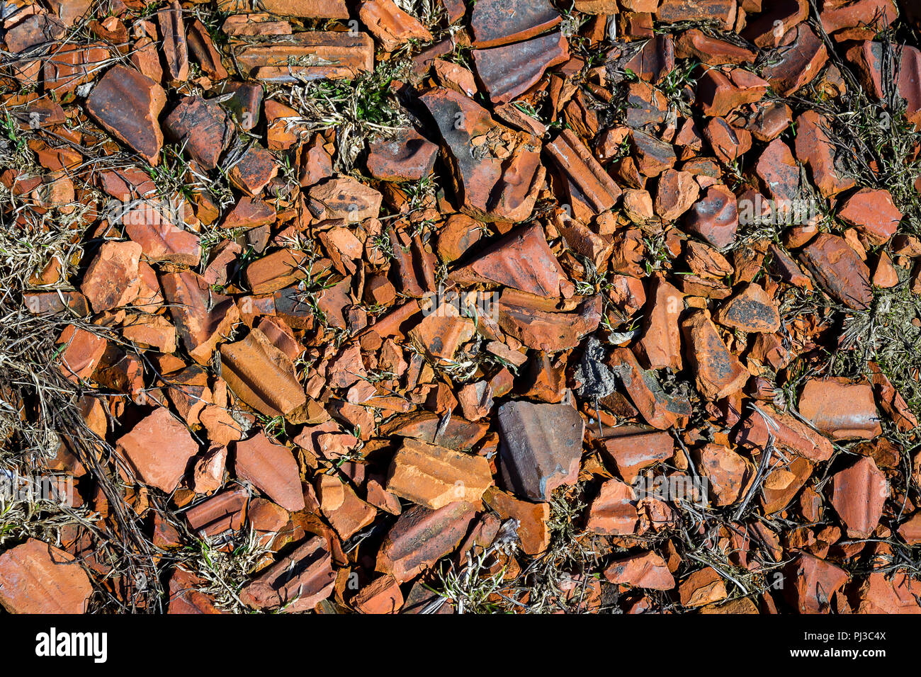 Broken ceramic tile hi-res stock photography and images - Alamy