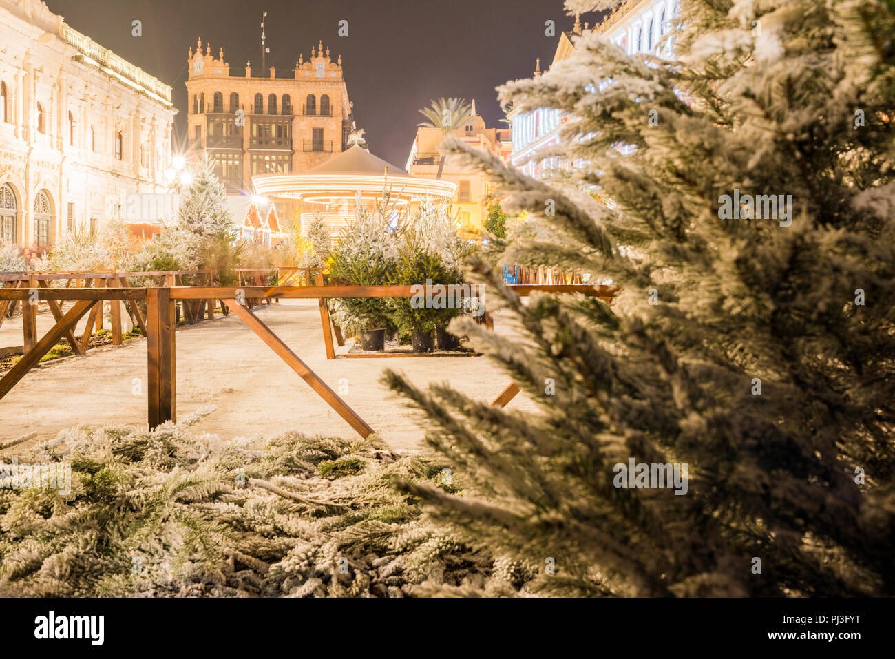 Scene of a Christmas market in the city of Seville Stock Photo - Alamy