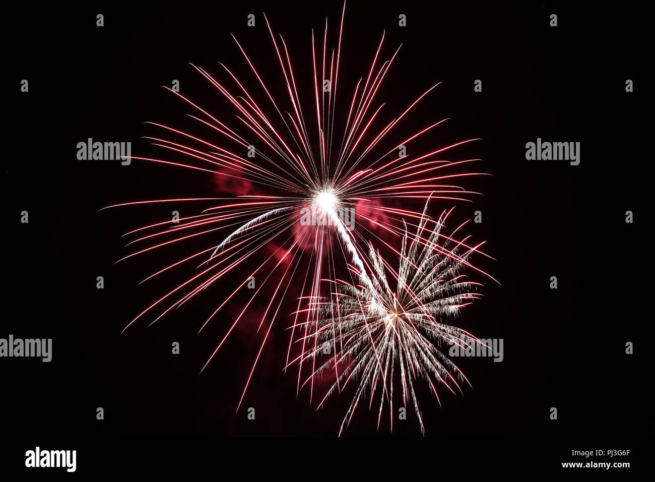 Night sky with fireworks hi-res stock photography and images - Alamy