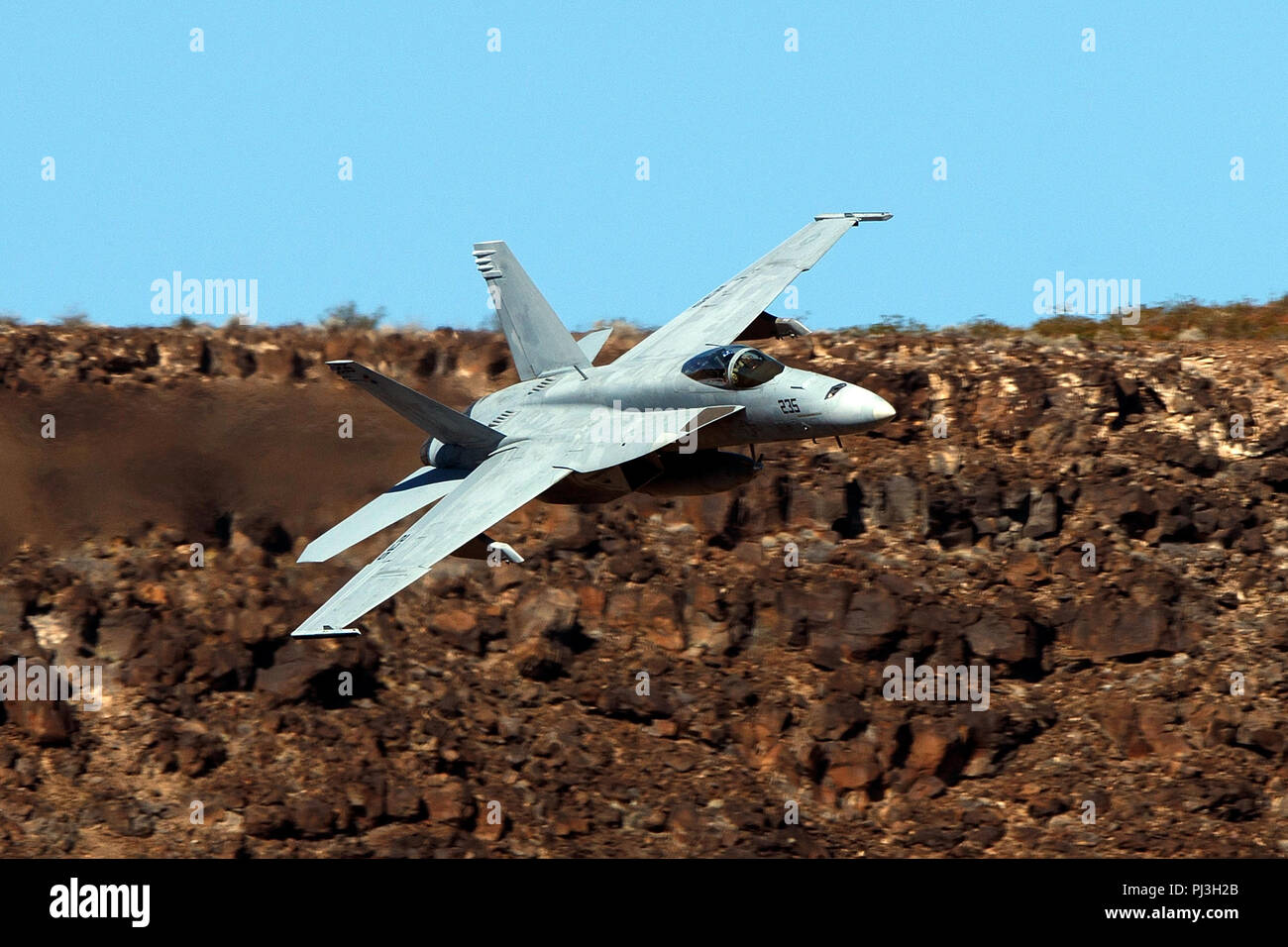 Aerial refueling hi-res stock photography and images - Alamy
