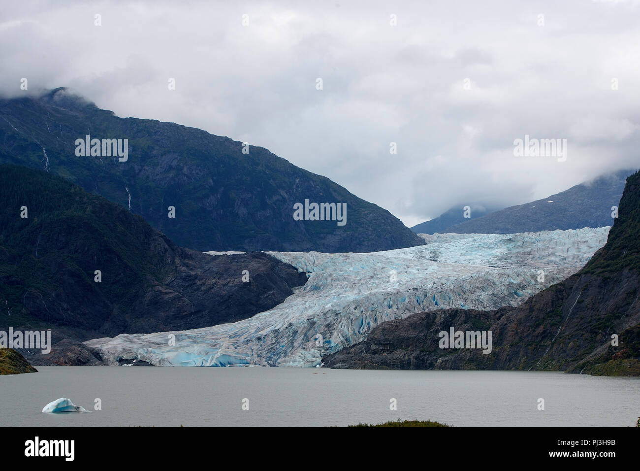 Alaska iceberg mendenhall glacier hi-res stock photography and images ...