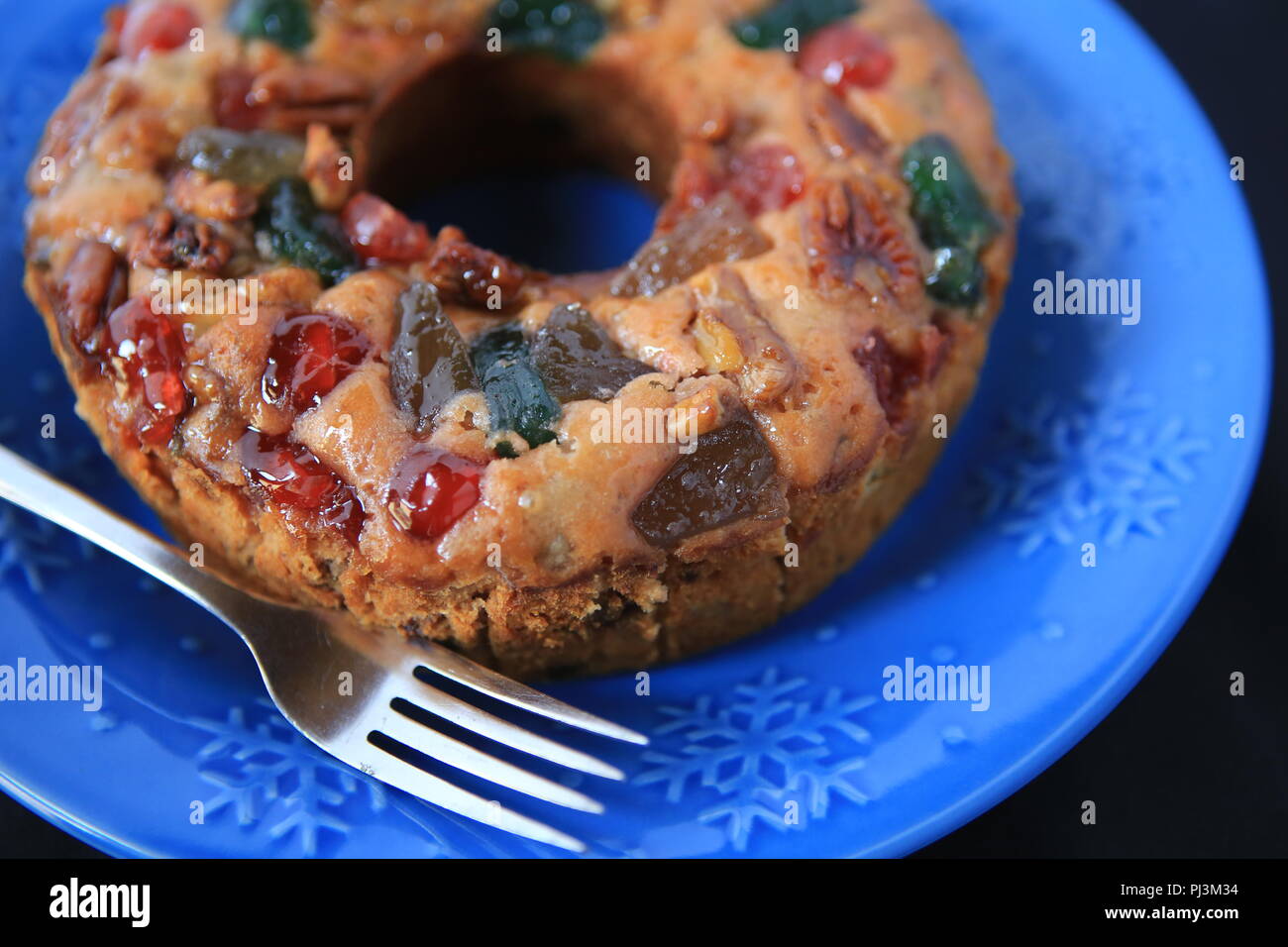 Empty plate cake crumbs hi-res stock photography and images - Alamy