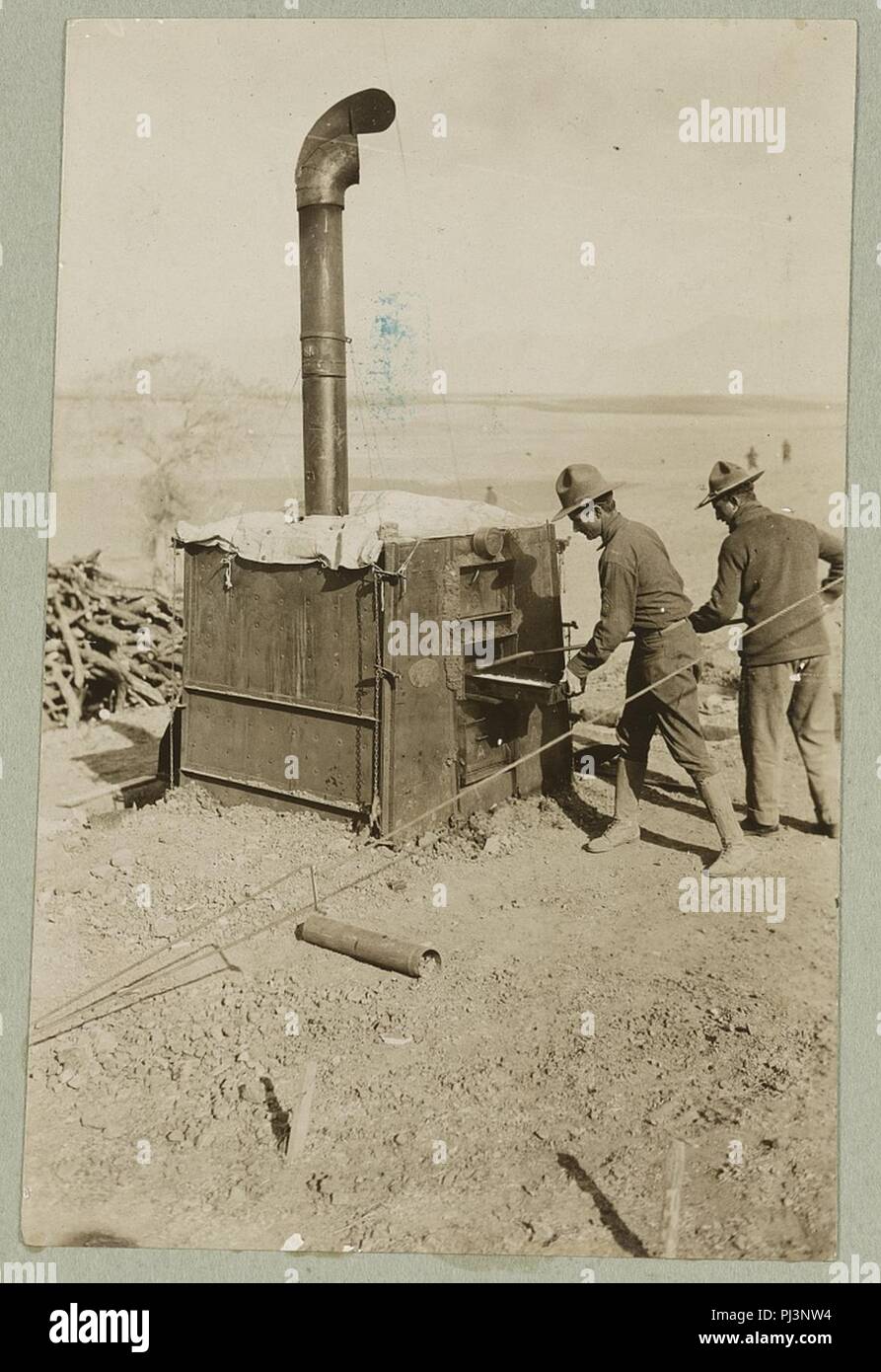 Baking bread for Pershing's army in Mexico New field kitchens being ...