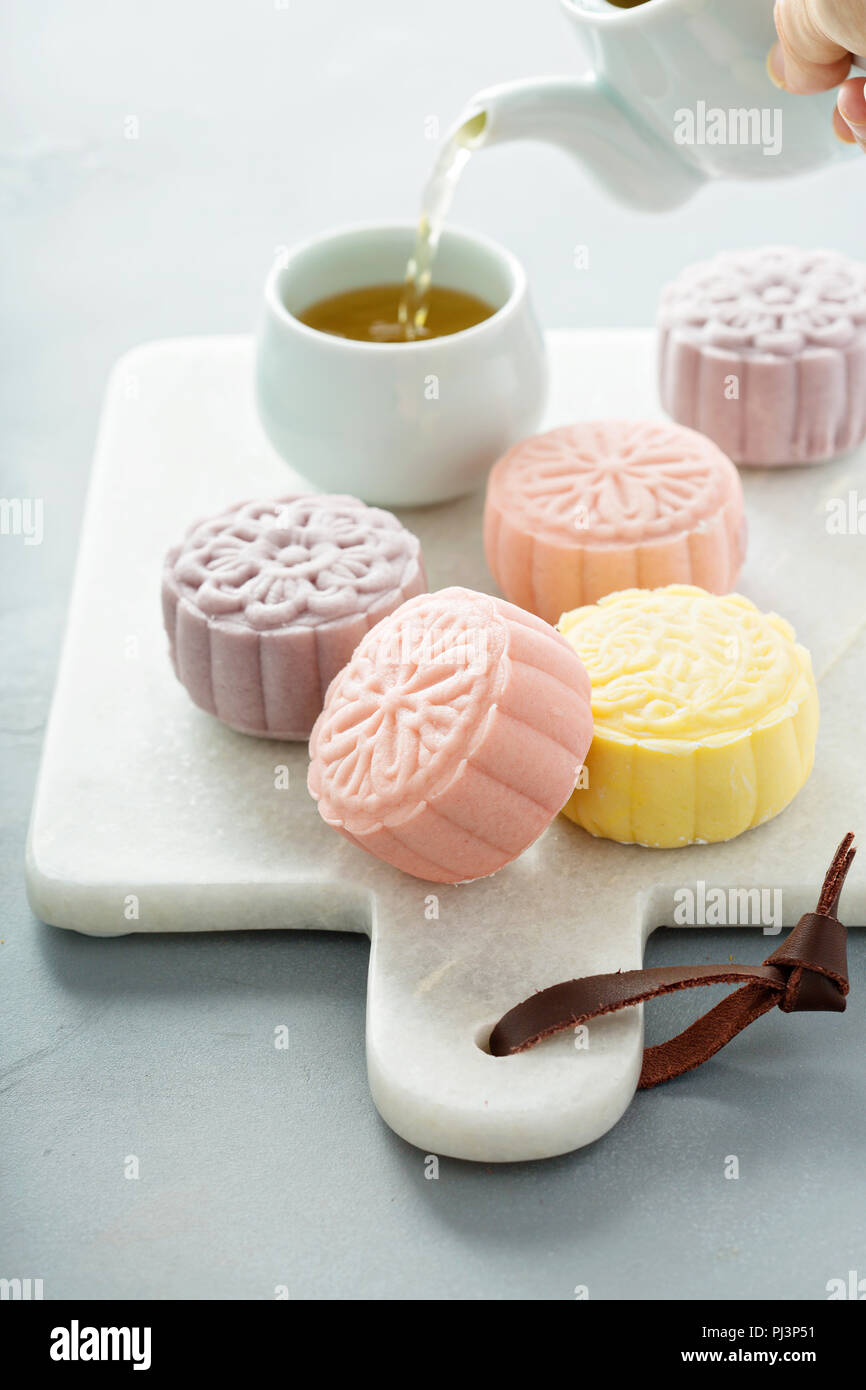 Snow skin sweet and savory traditional Chinese mooncakes with variety ...