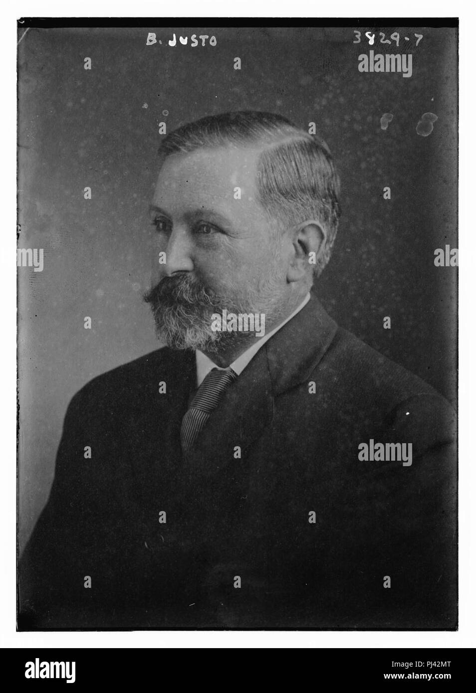 Justo justo Black and White Stock Photos & Images - Alamy
