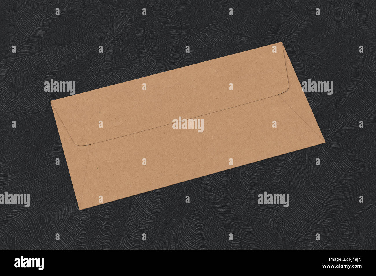 Closed brown envelope blank hi-res stock photography and images - Alamy