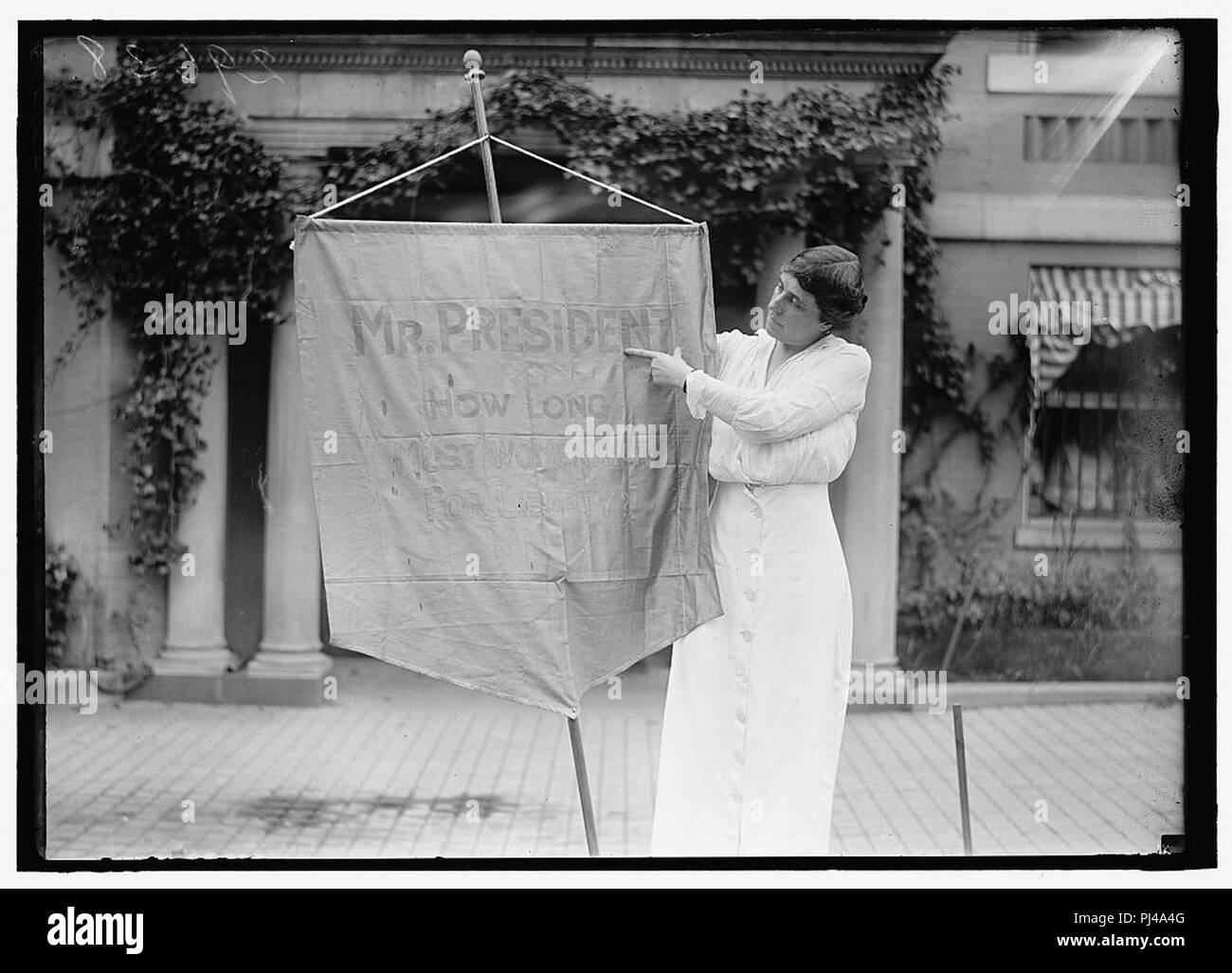 Mrs robert Black and White Stock Photos & Images - Alamy