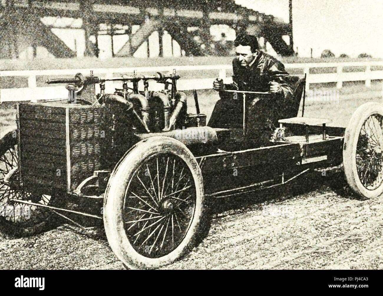Barney Oldfield en 1903, sur une Ford 80 hp (record du monde des 10 ...