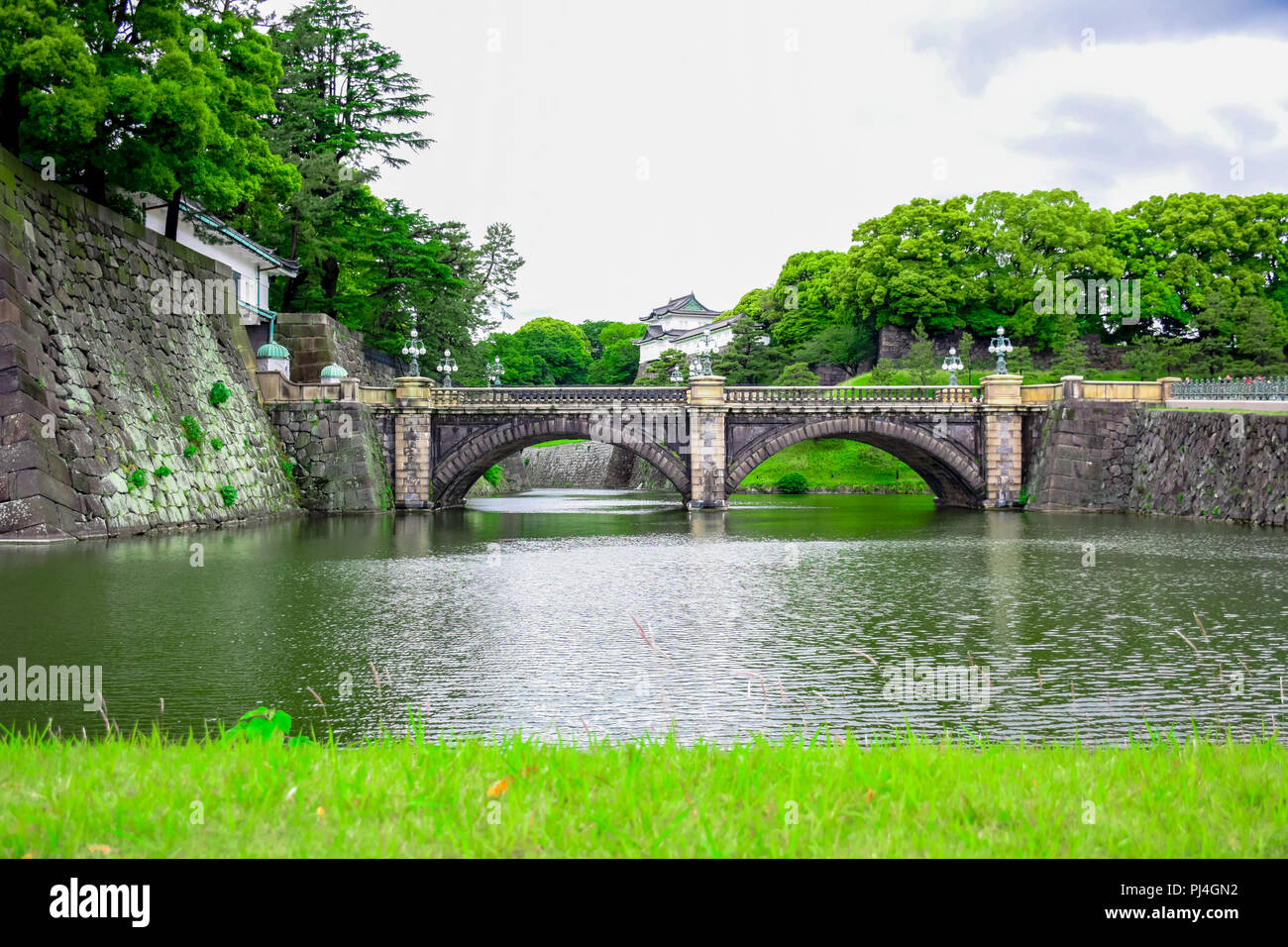 Seimon Ishibashi (Nijubashi) Bridge, the Tokyo’s most famous bridge at ...