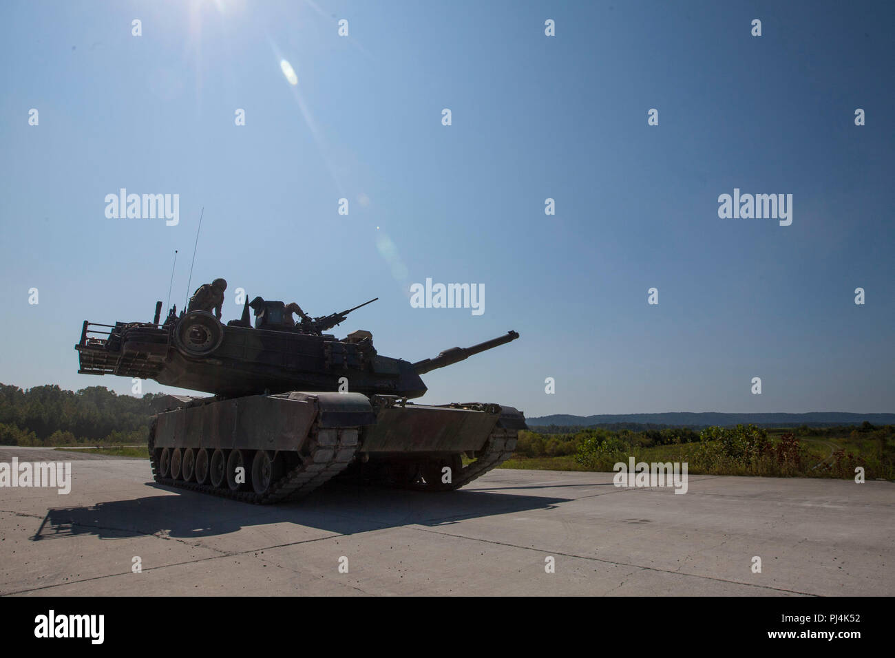 Tiger tank crew hi-res stock photography and images - Alamy