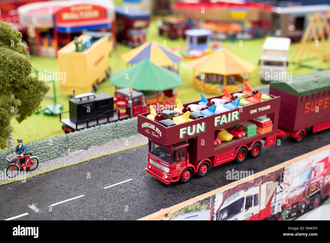 Old fashioned model fun fair lorry on a stall at a vintage retro ...