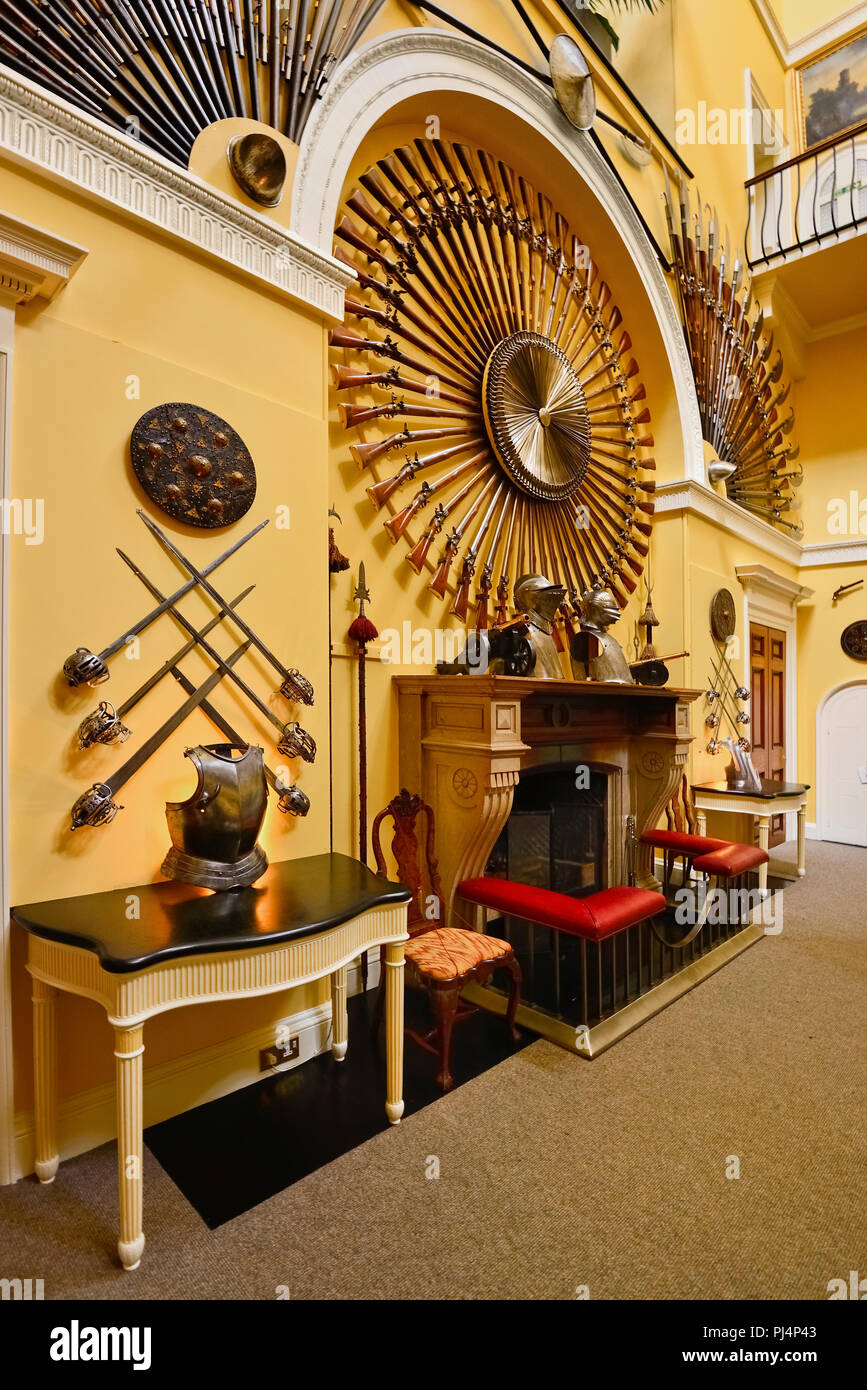 Castle interior armour hi-res stock photography and images - Alamy