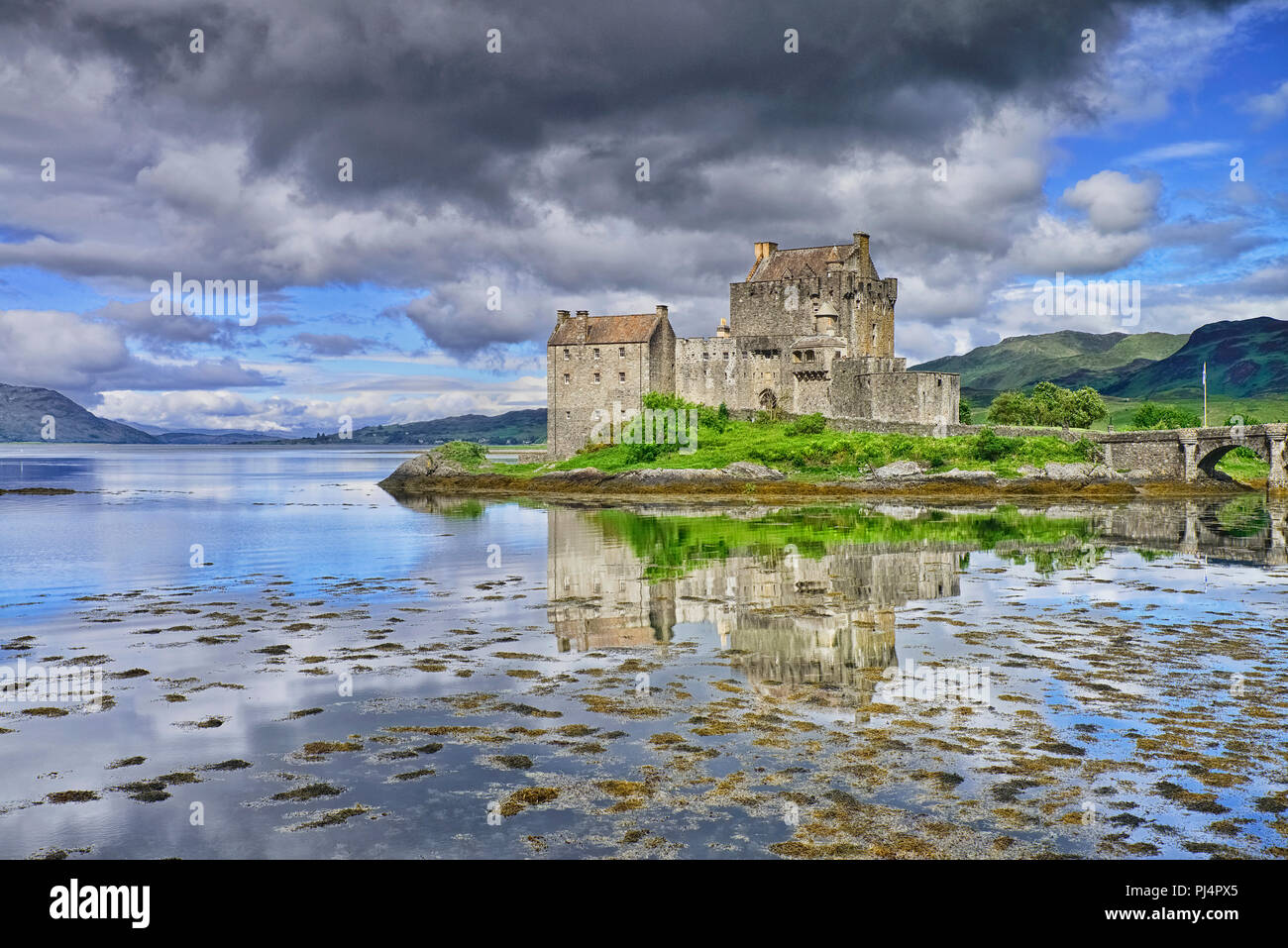 Ross And Cromarty Landmark High Resolution Stock Photography and Images ...