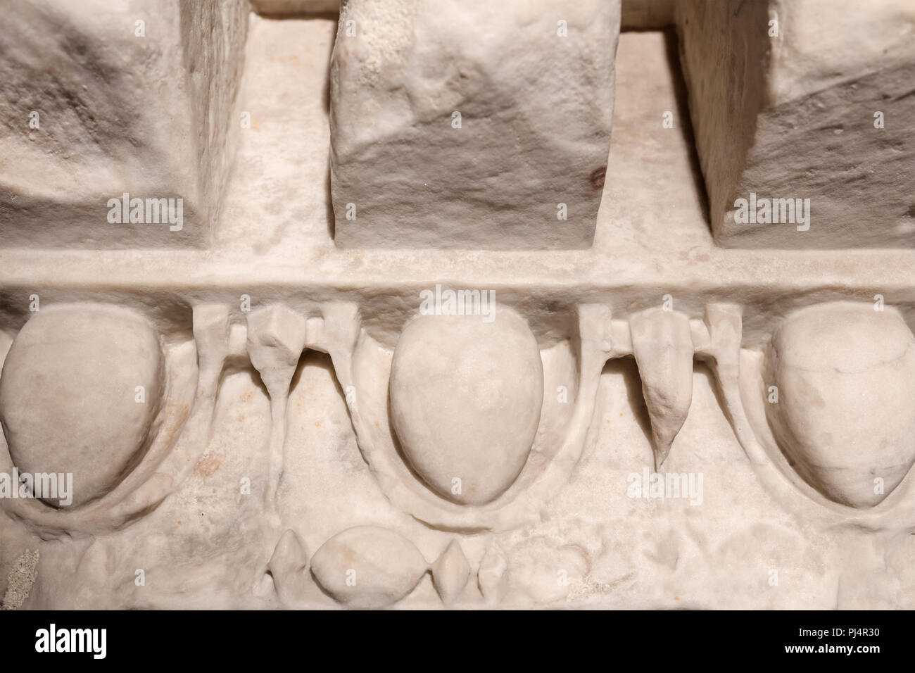Fragment of Ionic cornice, Rome, Lazio, Italy Stock Photo - Alamy