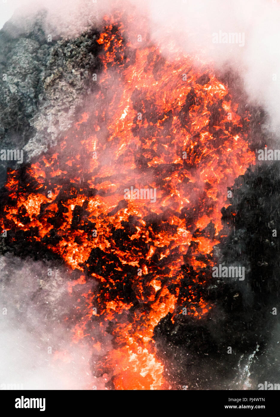 Lava flowing into ocean near Punta Moreno from the July 2018 eruption ...