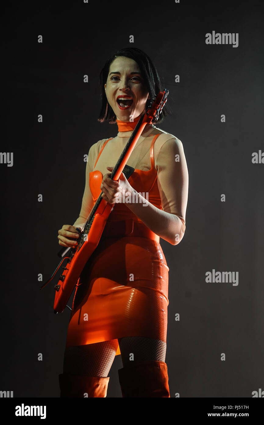 Anne erin clark hi-res stock photography and images - Alamy