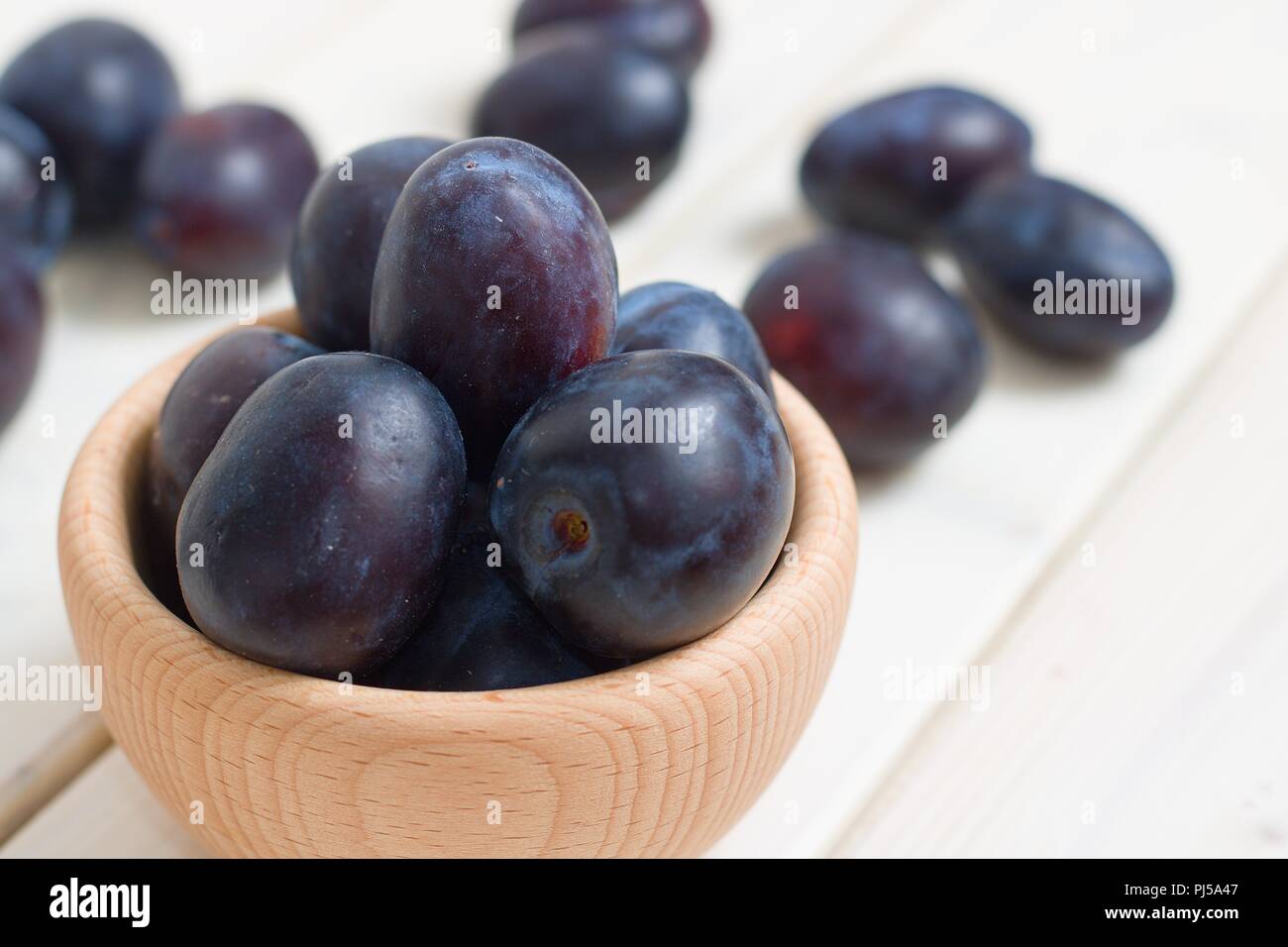 Common plums hi-res stock photography and images - Alamy