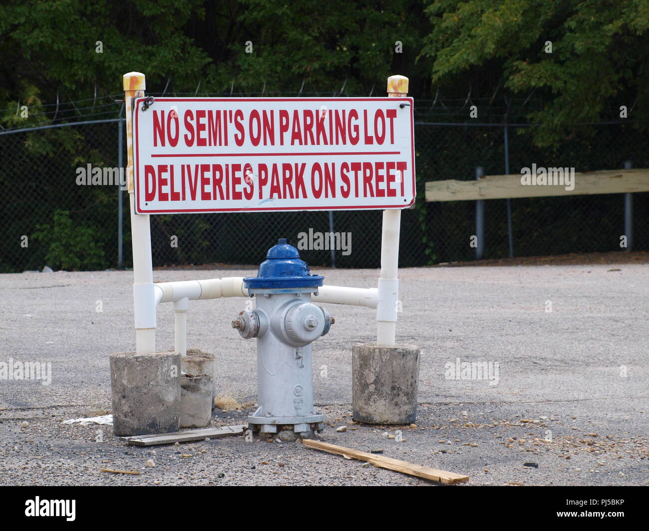Signs That Talk,Walk,Wave,Roll,Quack and Sing Stock Photo - Alamy