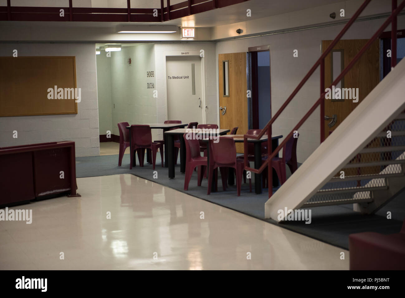 Photos of ICE IGSA Caroline Detention Facility outside Bowling Green ...