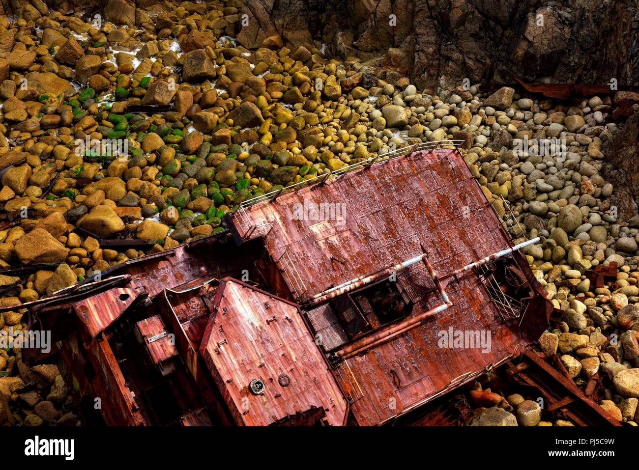 RMS Mulheim German Cargo Ship wreck,Mayon Cliff,Lands End,Cornwall ...