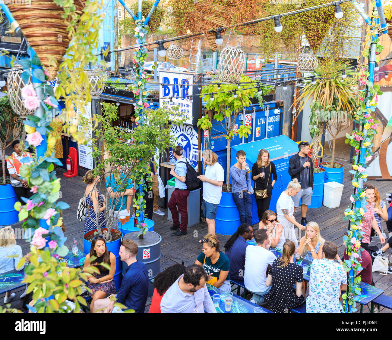 Trendy bars hi-res stock photography and images - Alamy