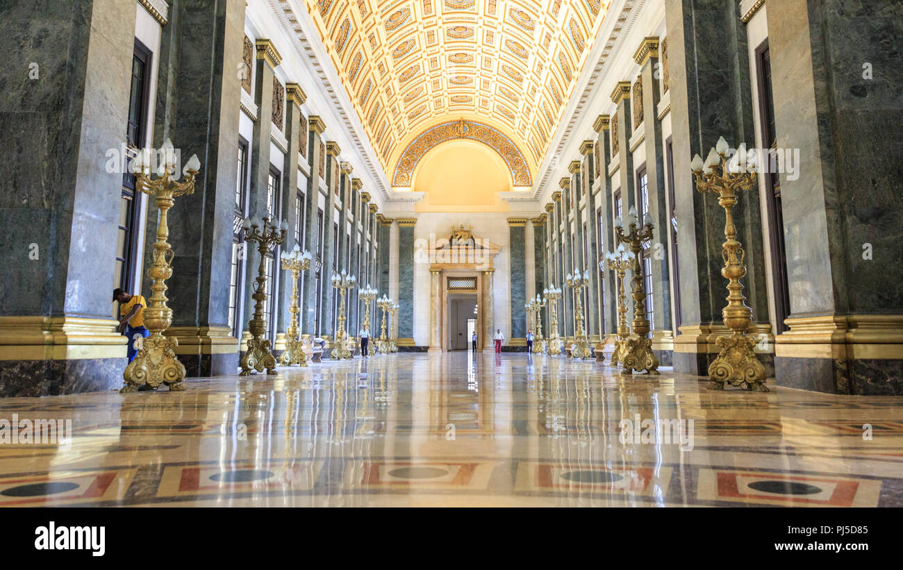 El Capitolio grand hall, interior with salon de pasos perdidos ...